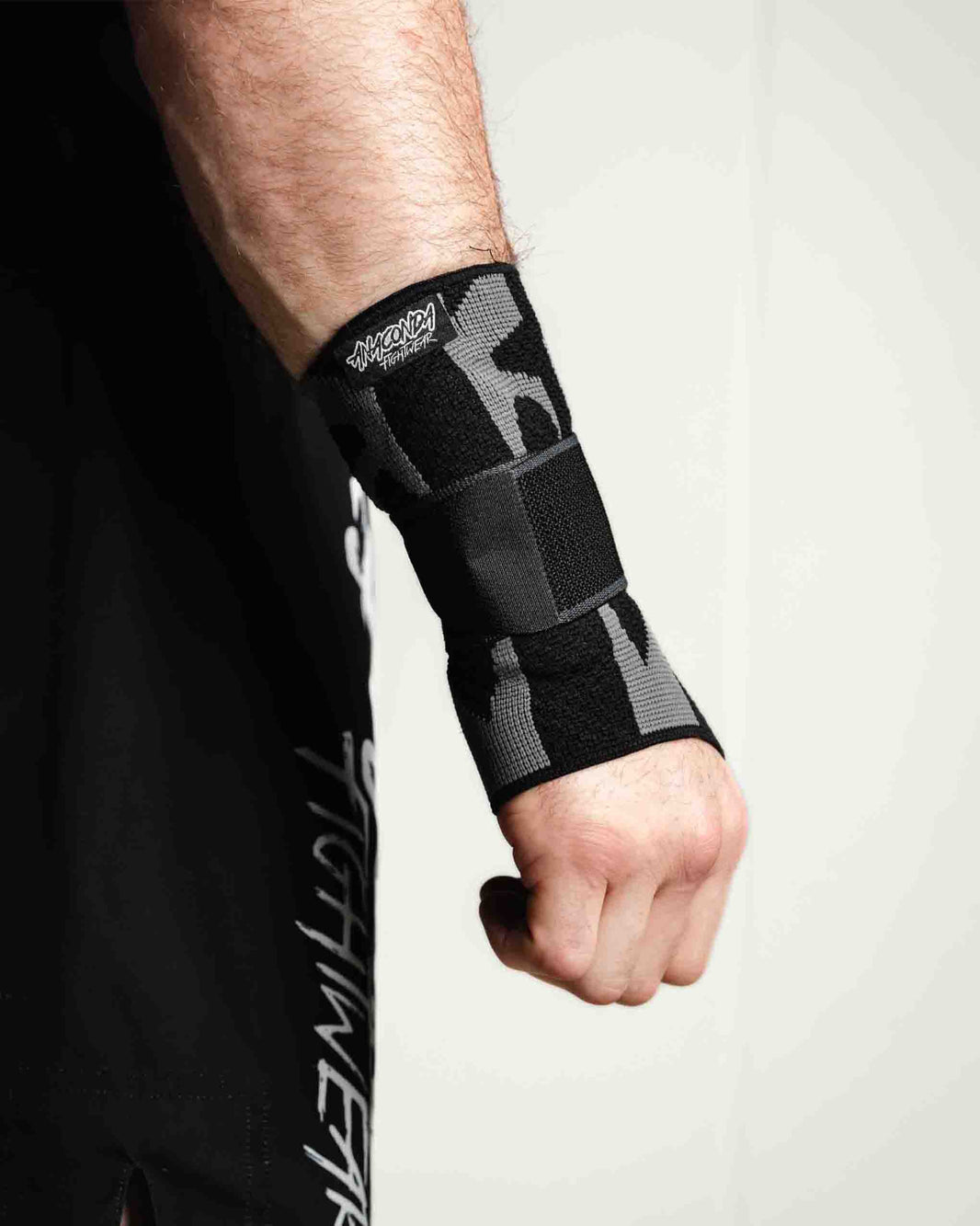 How Long Should You Wear a Knee Brace? [Ultimate Guide to Maximize Rec ...